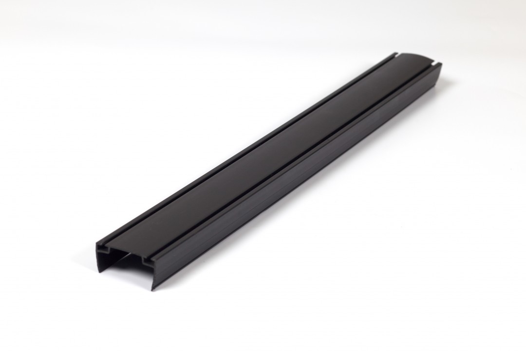 EU200-12,16 – 2″ Vinyl Retainer – Dynamic Industries